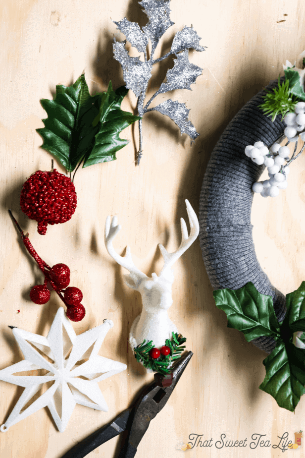 That Sweet Tea Life • How to Make this Dollar Store Wreath for Christmas