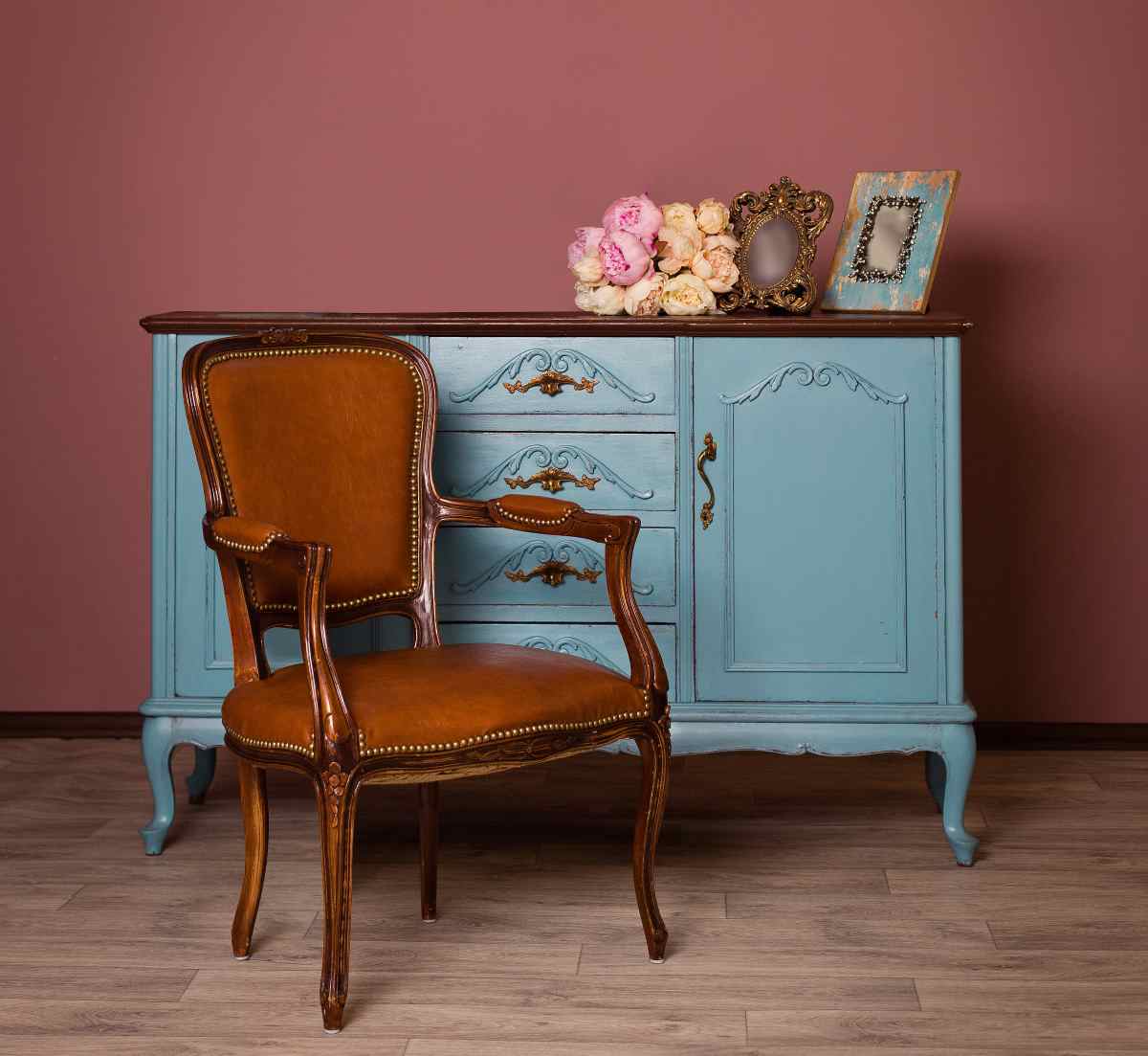 Old to New: The Ultimate Guide to Refurbishing Furniture • That Sweet ...